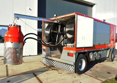 Mobile Fire Fighting Booster Pump Set with Submersible Lift Pump ...